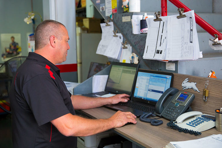 Contact us | S & A Auto